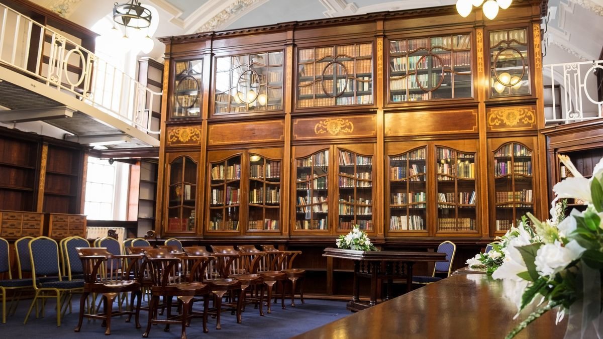 Hull Business Improvement District (BID)